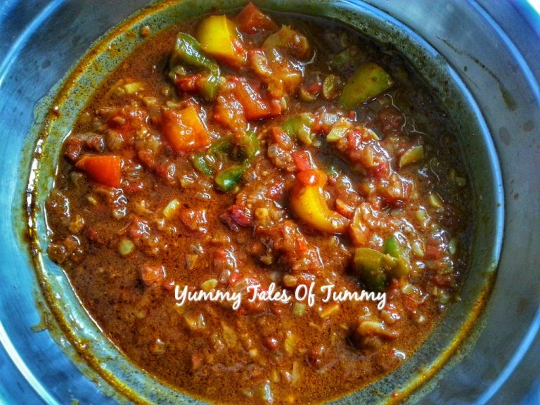 Chocolate Chicken Mole Recipe - Yummy tales of tummy