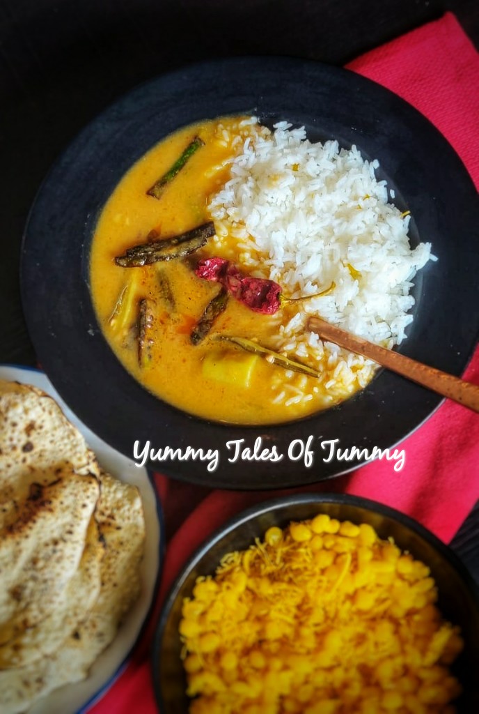 Sindhi Kadhi -Steamed Rice with Sweet Boondi & Sev - Yummy tales of tummy