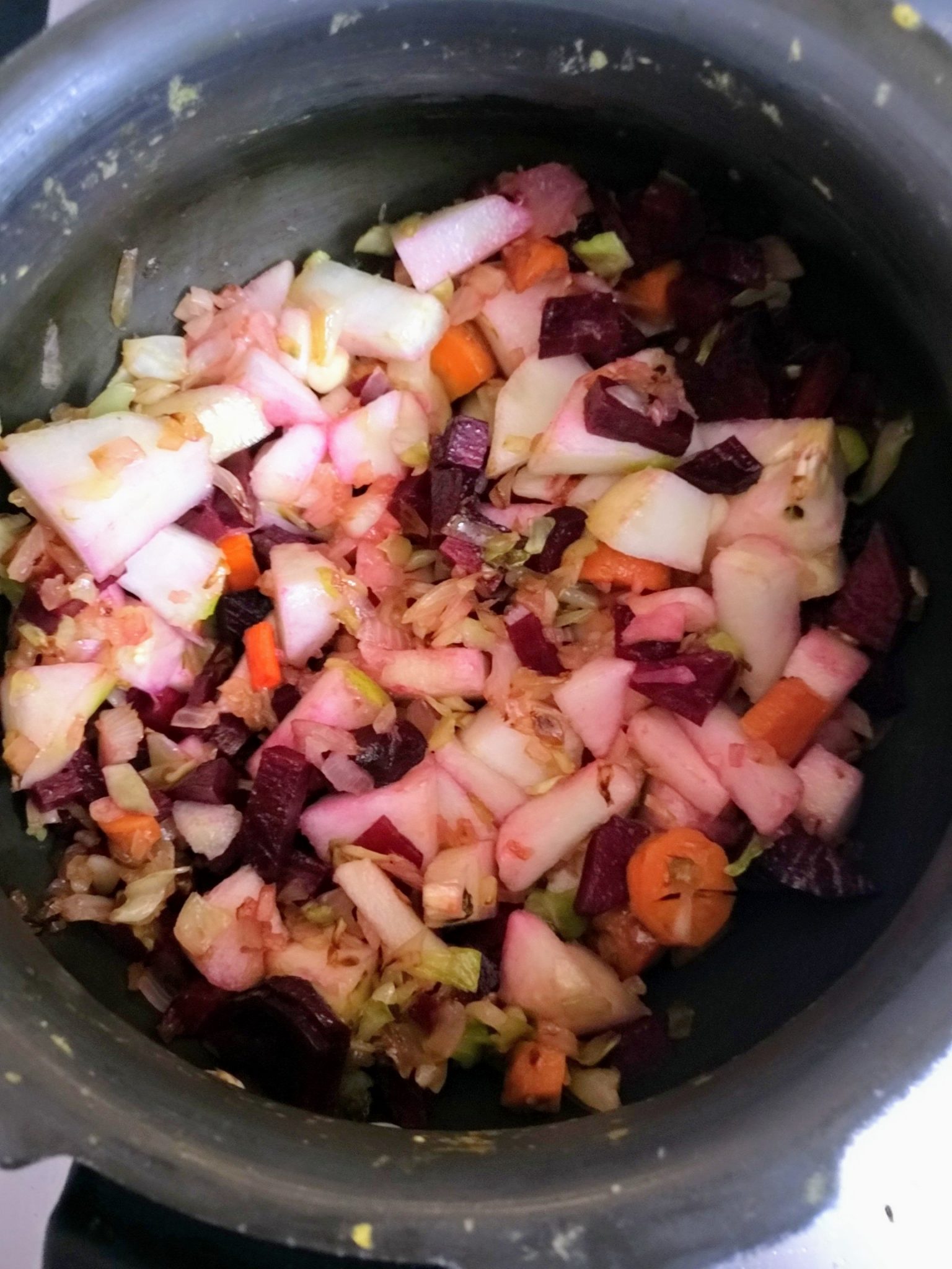 Beetroot soup | Beetroot Pear soup - Yummy tales of tummy