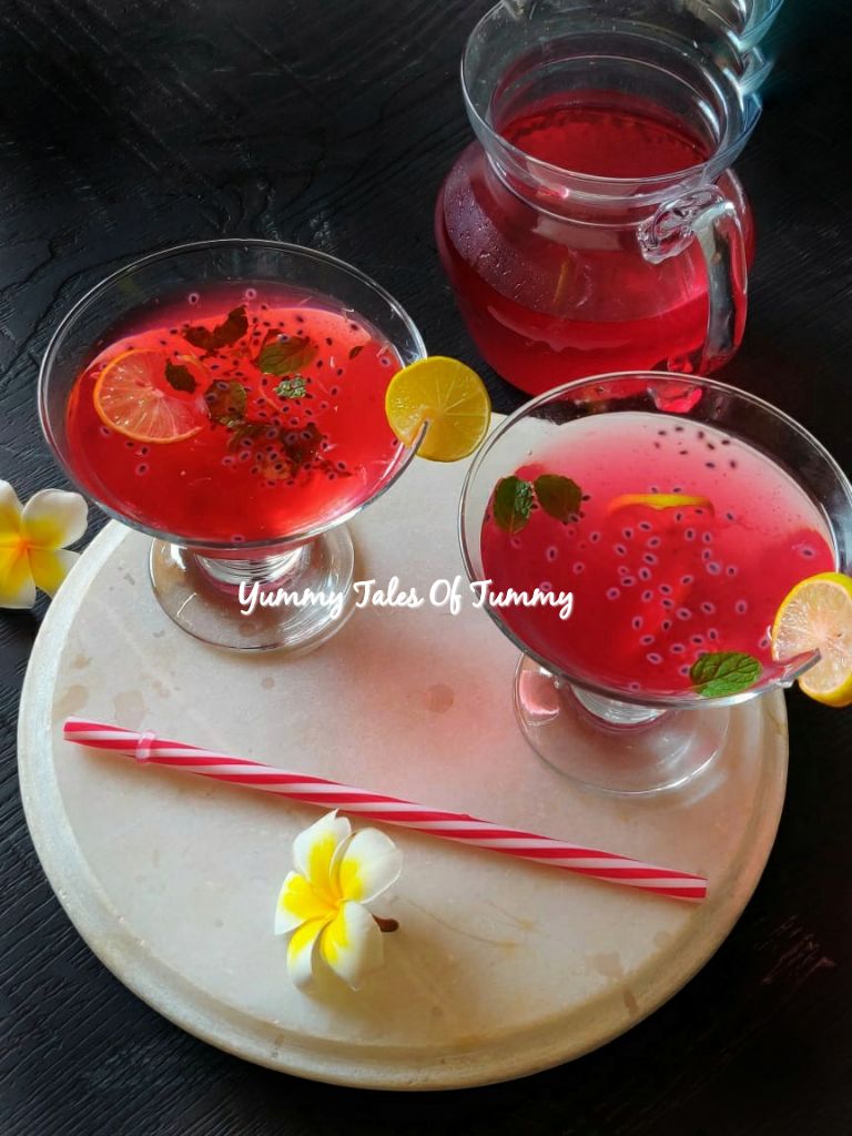 Rooh afza Lemonade | Rooh afza lemon sharbat - Yummy tales of tummy