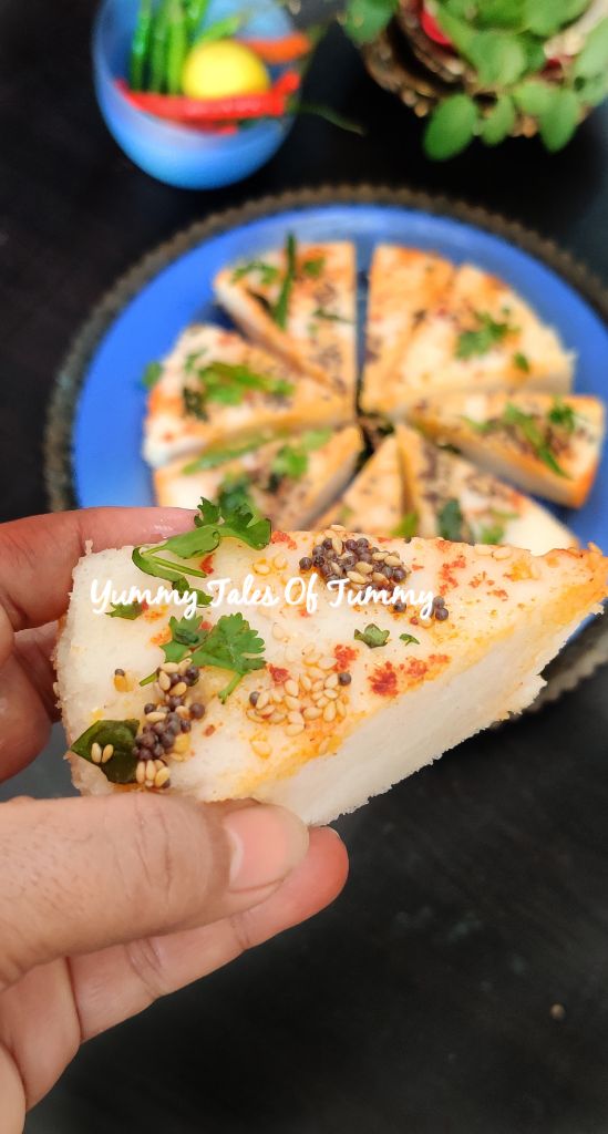 Instant khatta Dhokla | Leftover idli batter Dhokla - Yummy tales of tummy