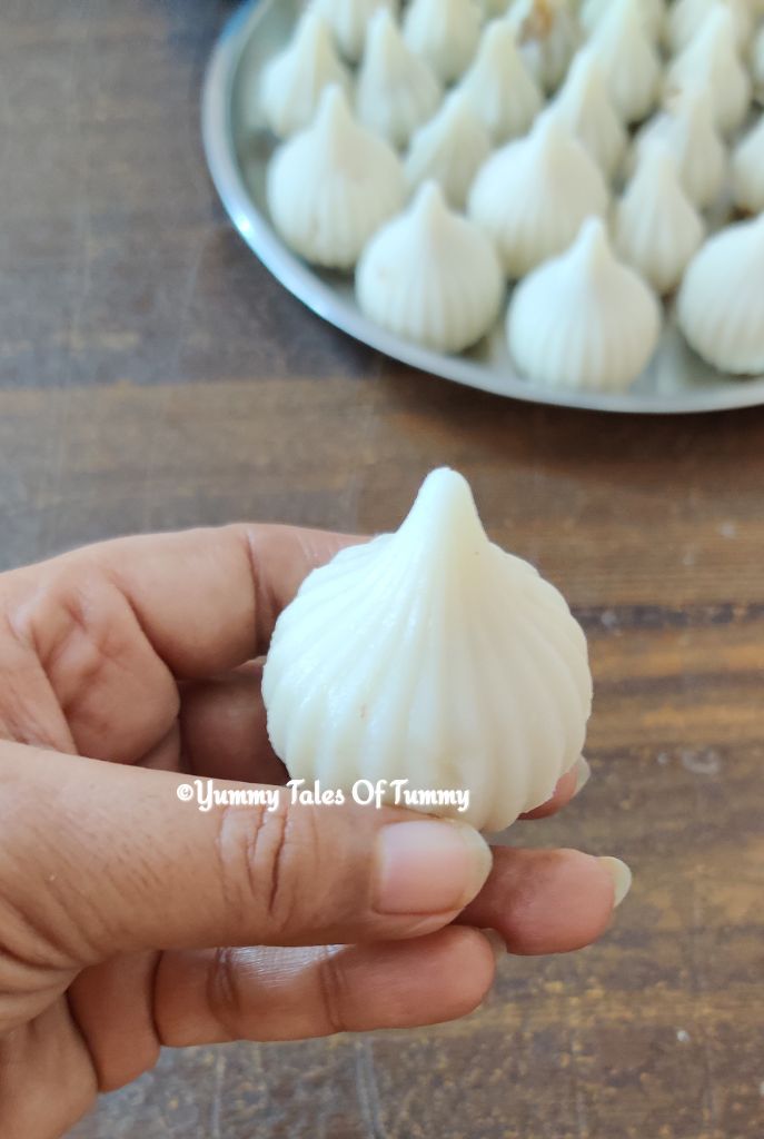 Modak recipe | Ukadiche modak recipe | How to make modak - Yummy tales ...