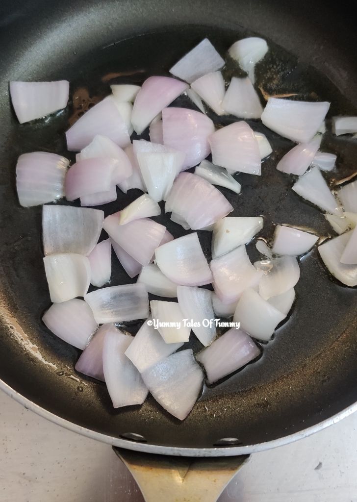 Mushroom Do Pyaza | Khumb Do Pyaza | Mushroom and Onions curry - Yummy ...