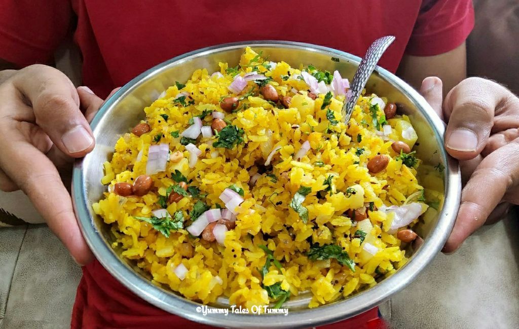 How to make soft fluffy Poha | Kanda Batata Poha - Yummy tales of tummy