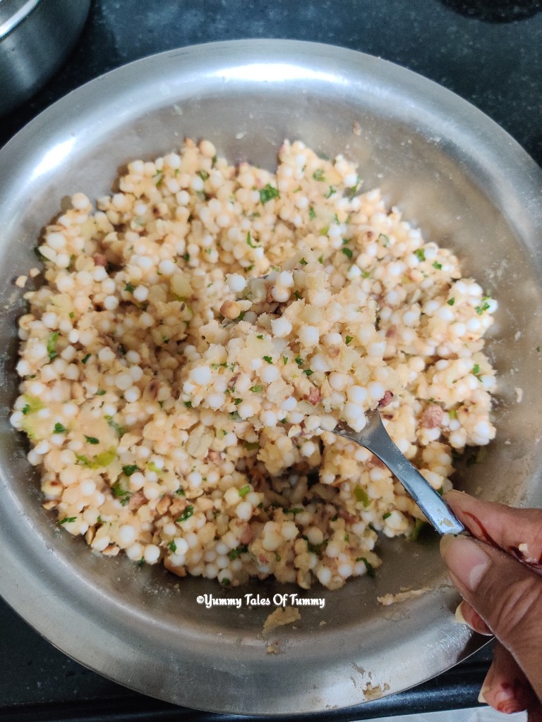 Air fryer Sabudana Vada - Yummy tales of tummy