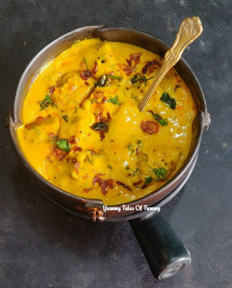 Punjabi Kadi Pakoda | Kadhi Pakora - Yummy tales of tummy